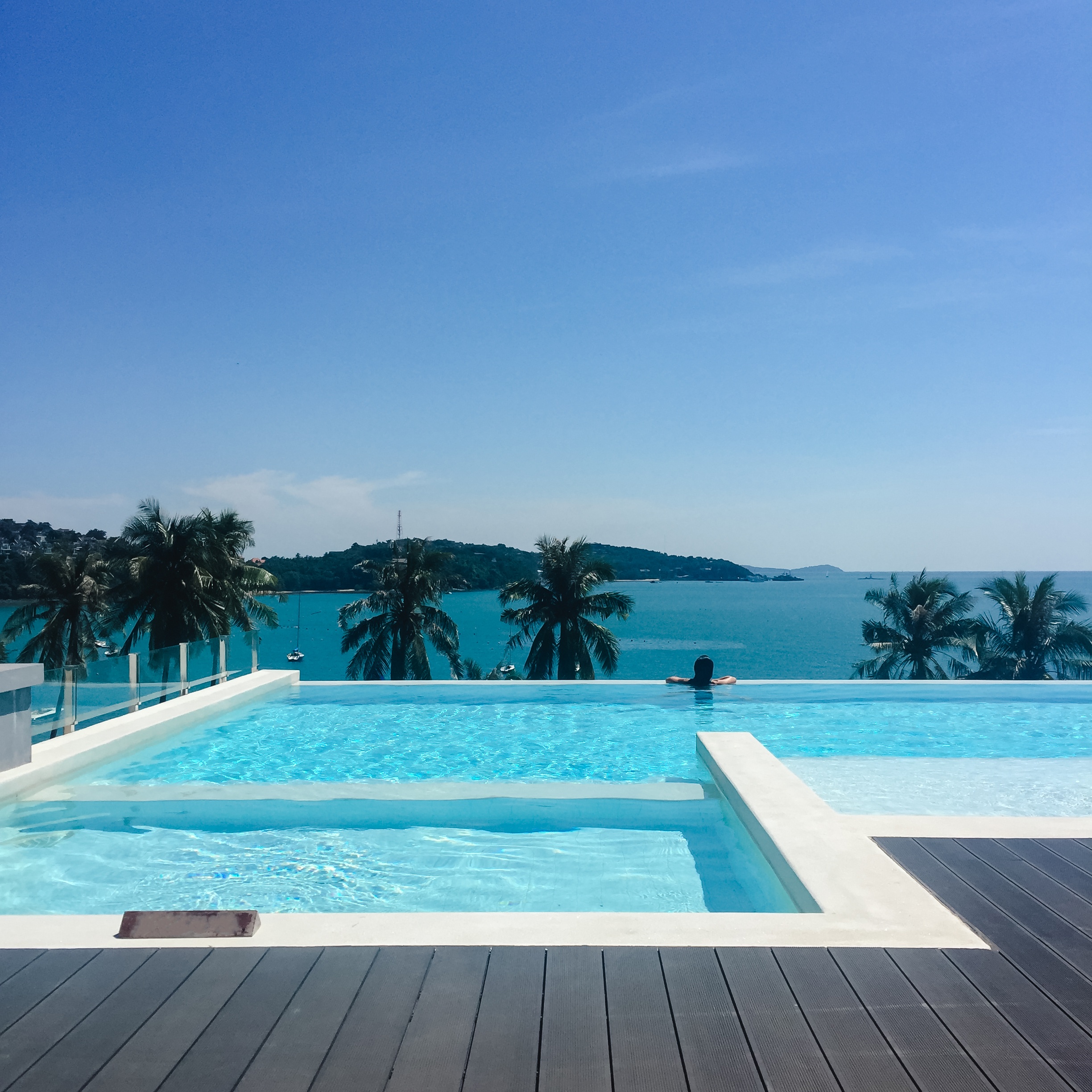 Sea View Residence- Luxury Coastal Living